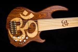Bass of the Week: Conklin Guitars OM – No Treble