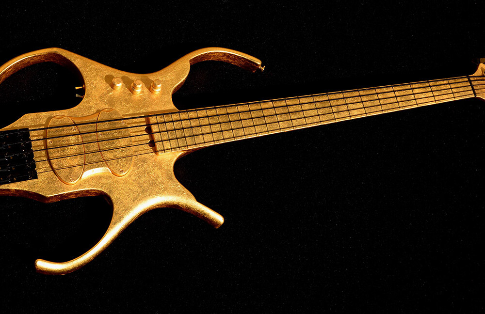Bass of the Week: Lairat Basses Stega Gold – No Treble