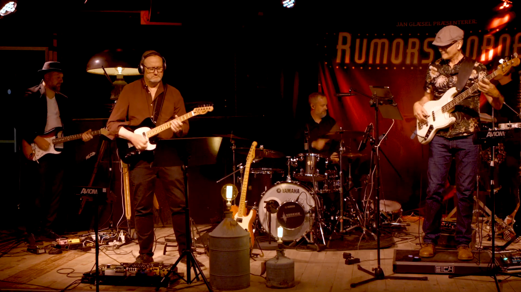 Rumors Corner (with MarloweDK): I’m Every Woman – No Treble