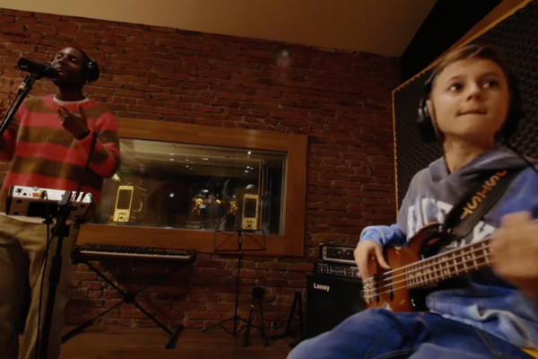 Áron Hodek: Q&A with AronTheBassist (Part 2) – No Treble