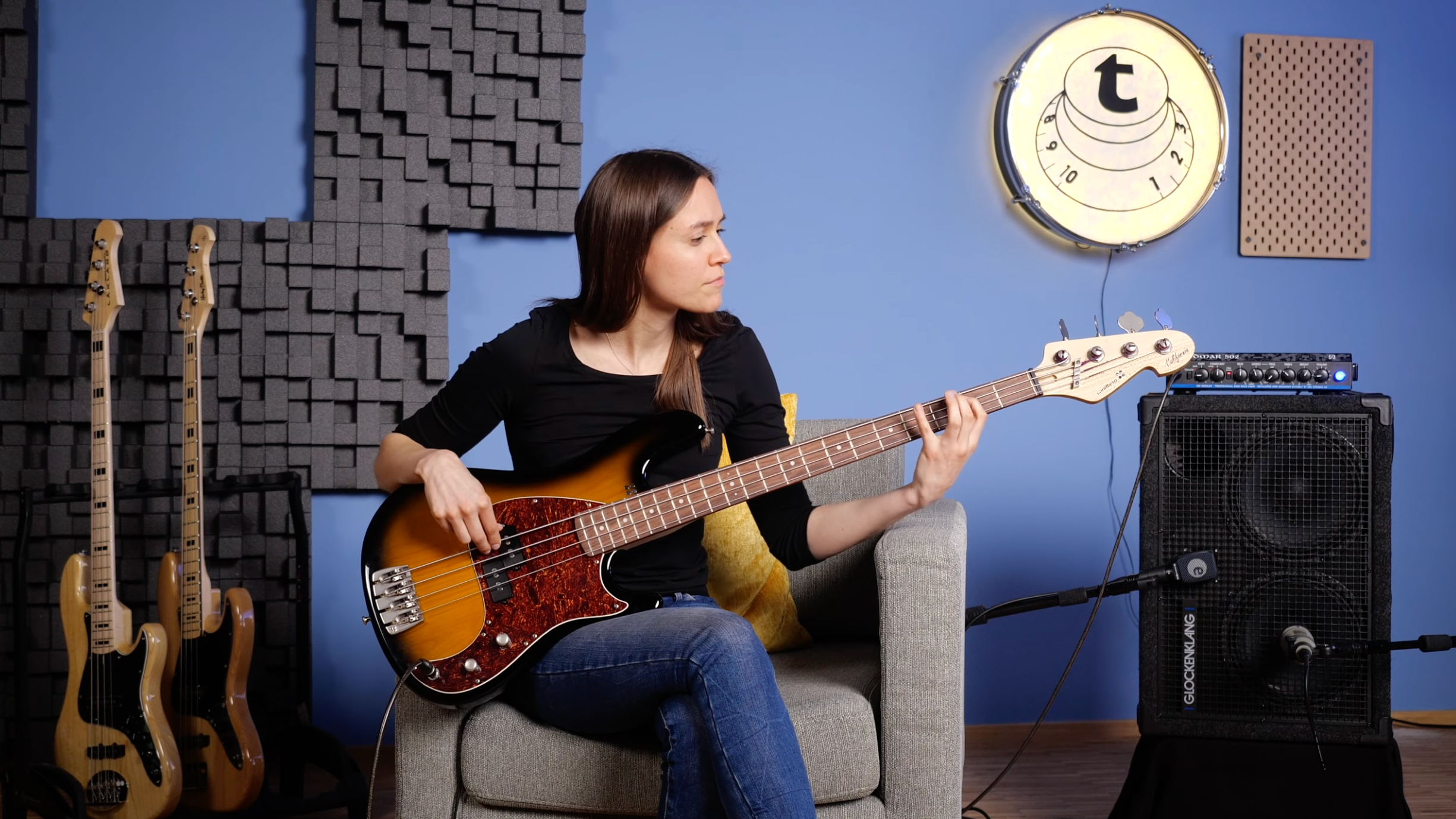 Julia Hofer: What’s Going On – No Treble