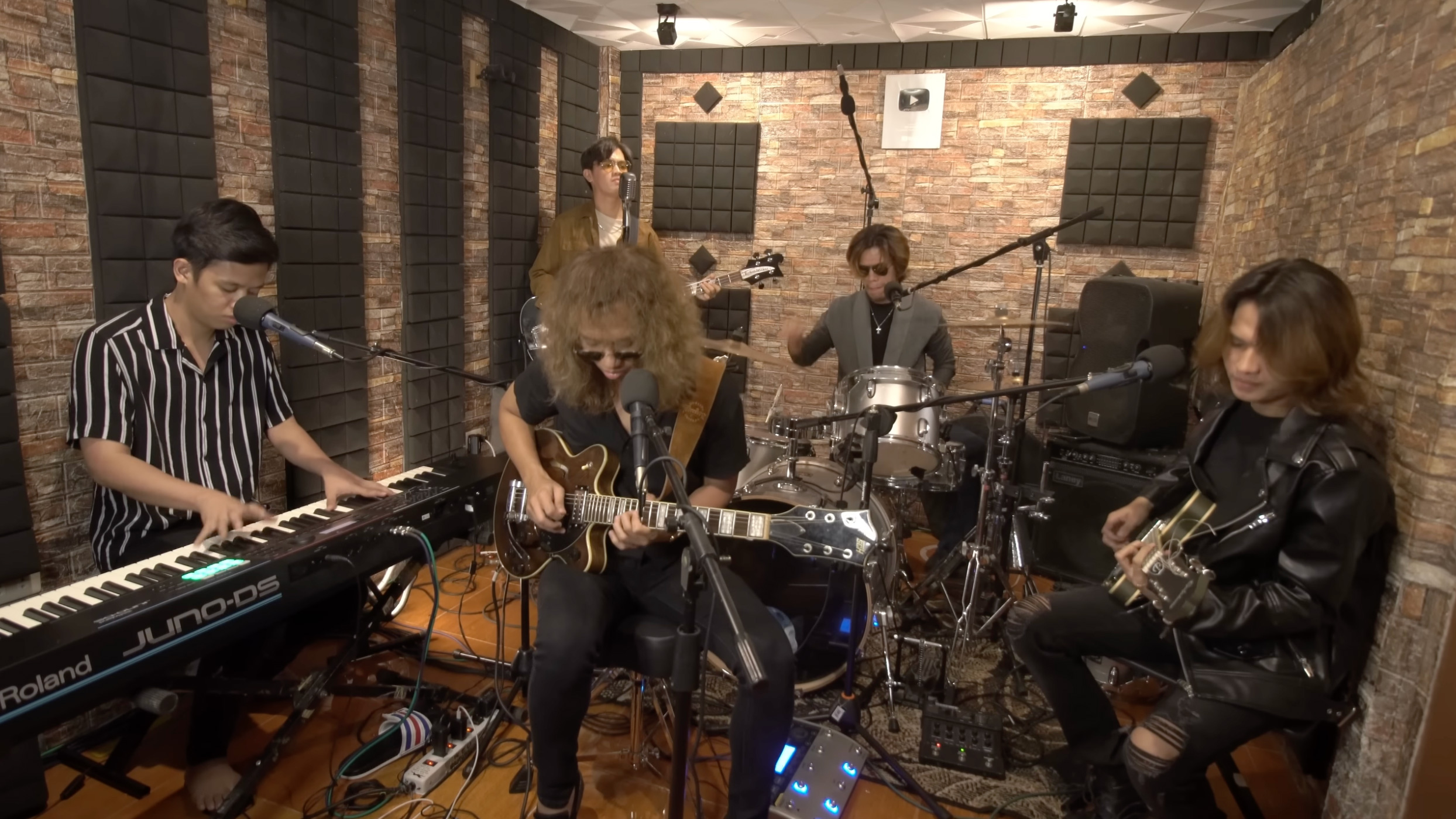 REO Brothers: Bohemian Rhapsody – No Treble