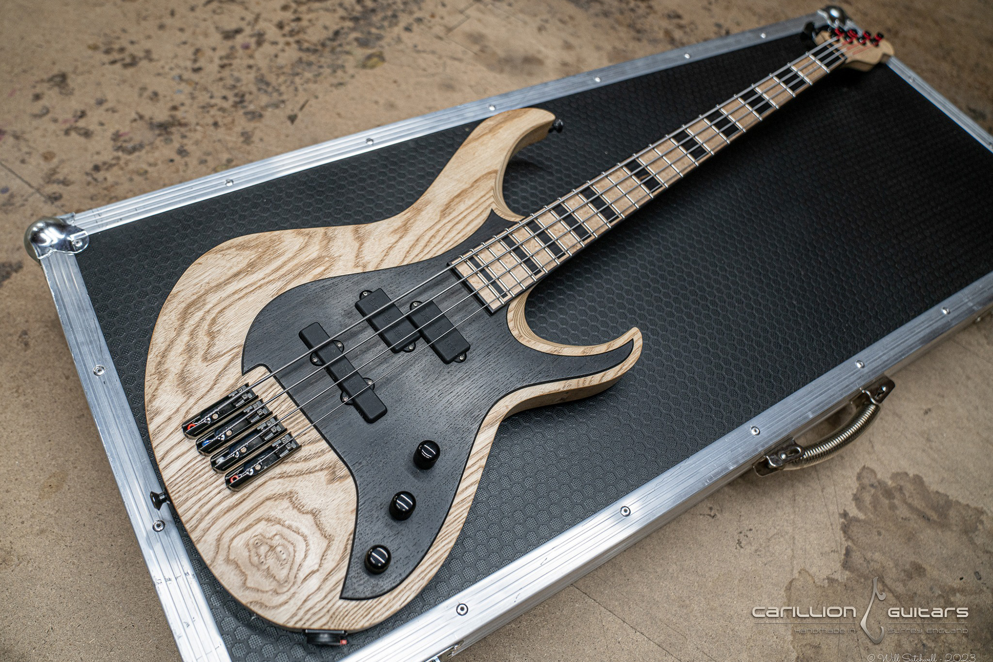 Bass of the Week: Carillion Guitars Callisto – No Treble