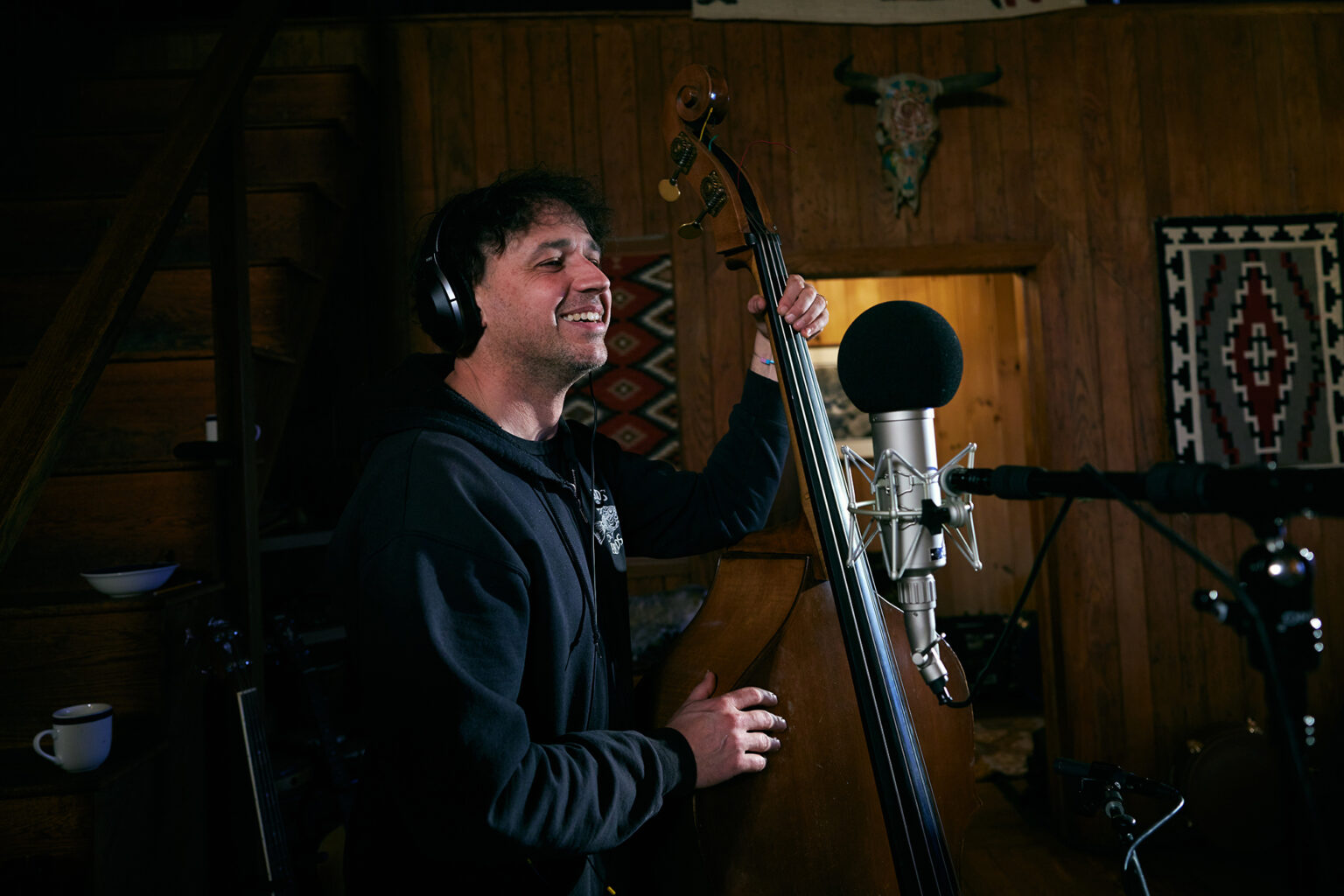 Morning Shift: An Interview with Barrett Smith – No Treble