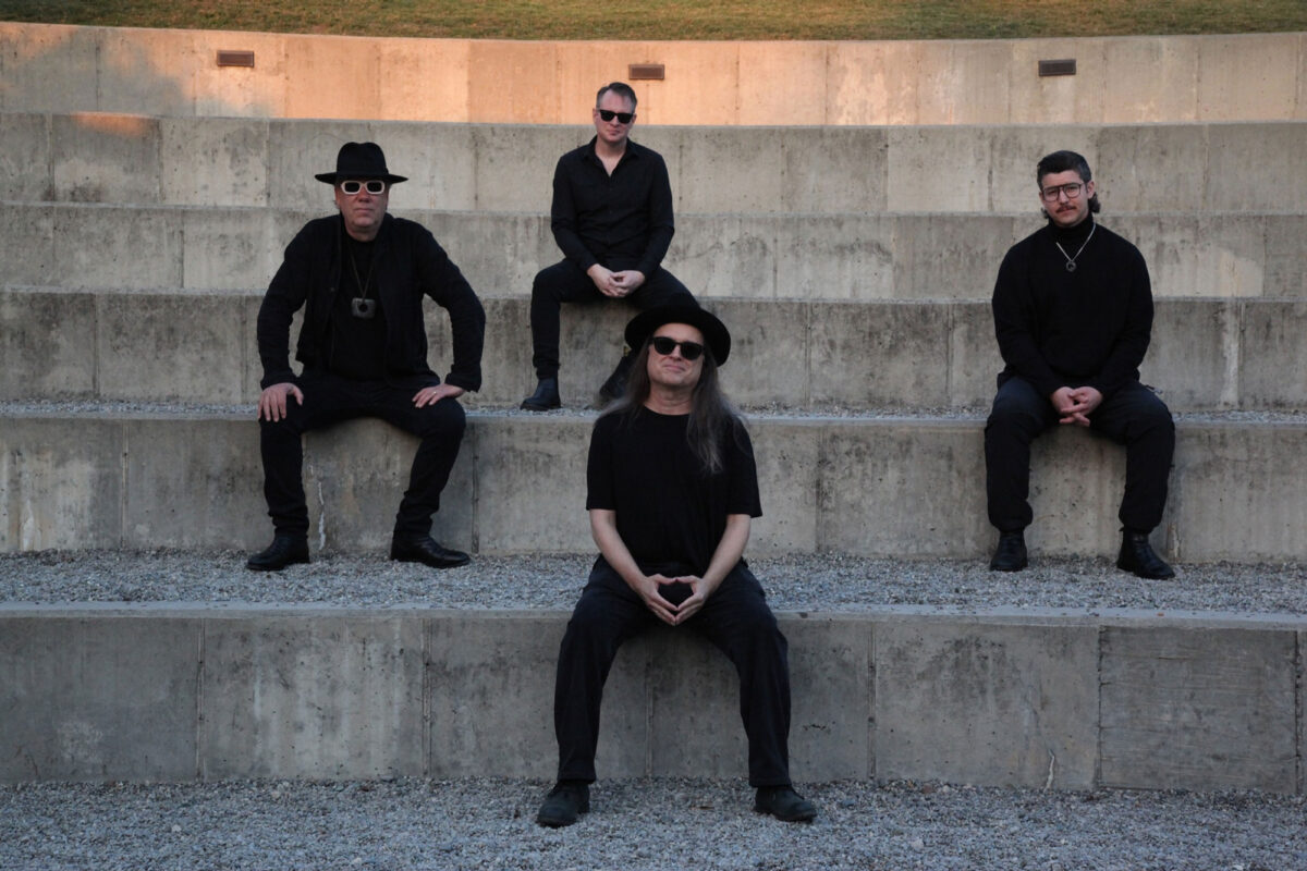 Violent Femmes To Play First Two Albums In Full on Tour – No Treble
