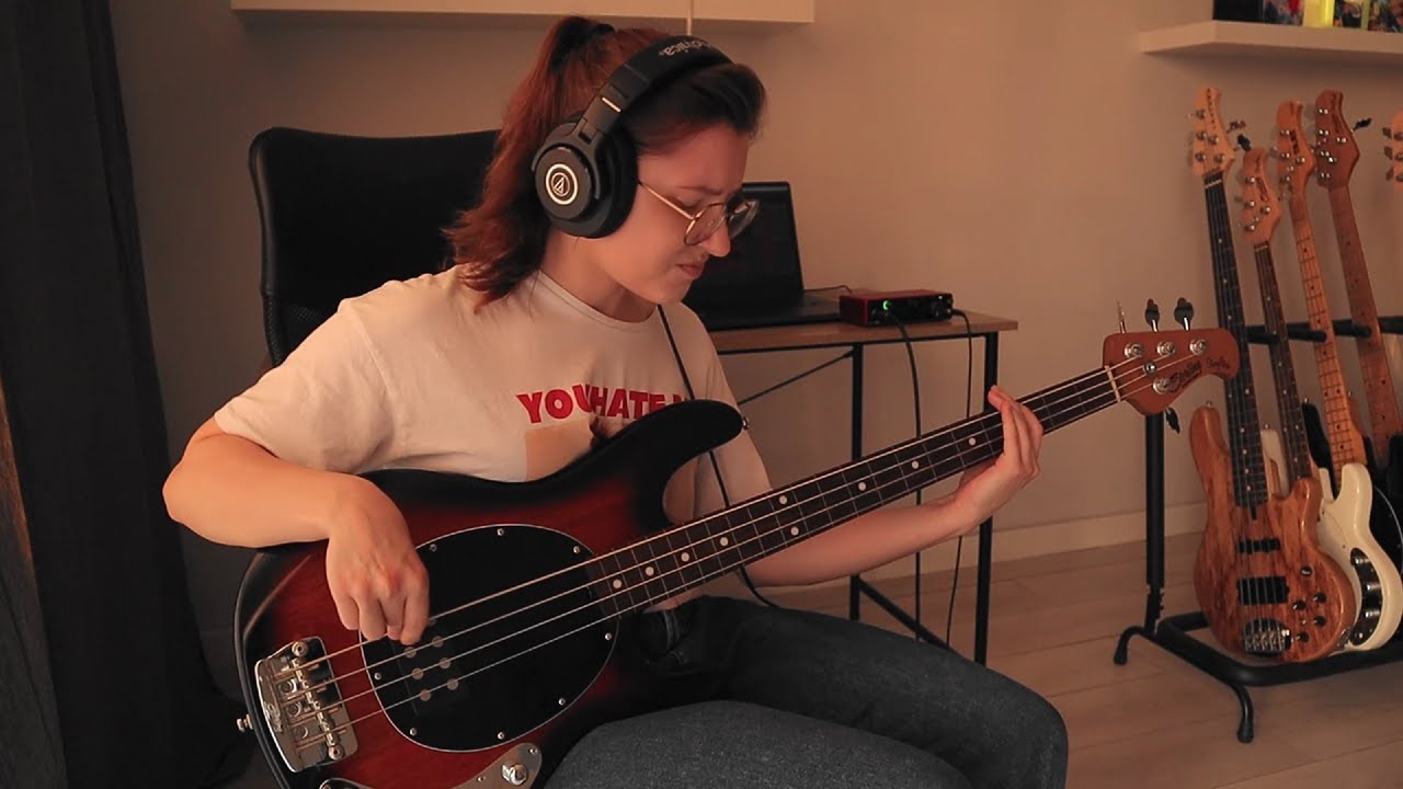 Juliaplaysgroove: Good Luck, Babe! (Bass Playthrough) – No Treble