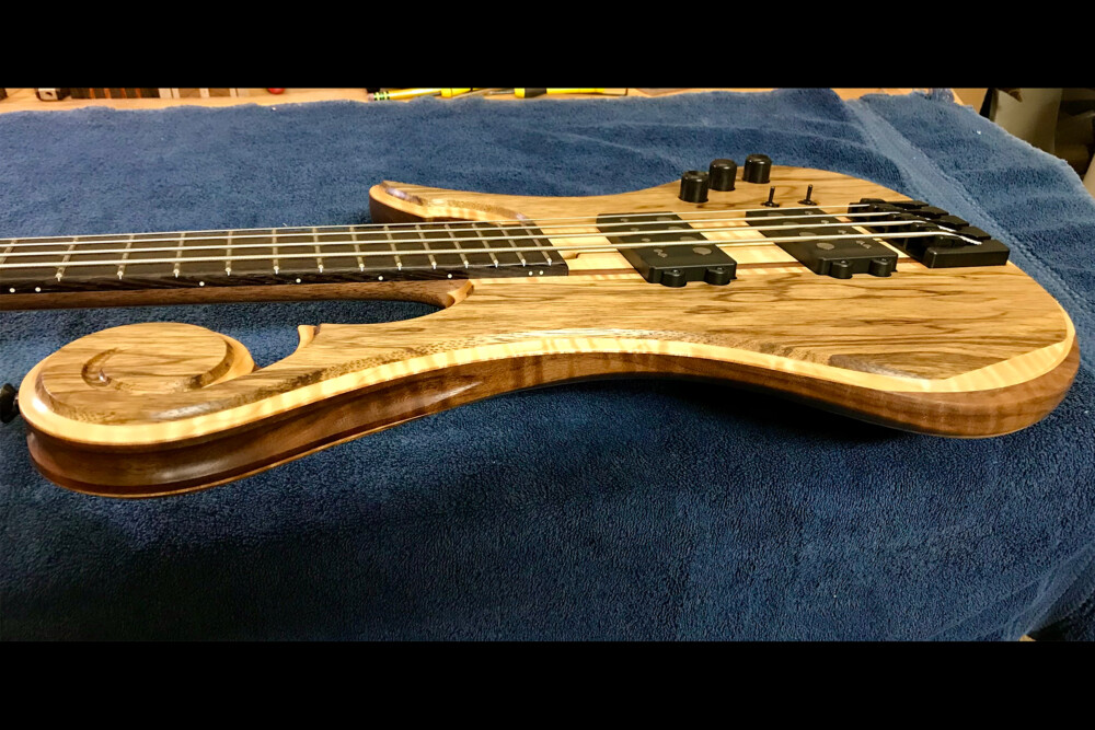 Bass of the Week: Mana Bass Custom Scroll Bass – No Treble