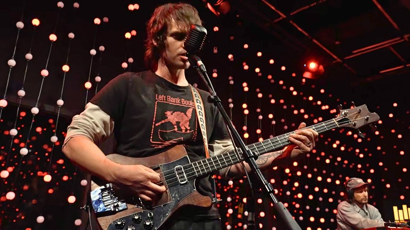 All Them Witches Get Heavy on KEXP With a Wildly Modded Rickenbacker ...